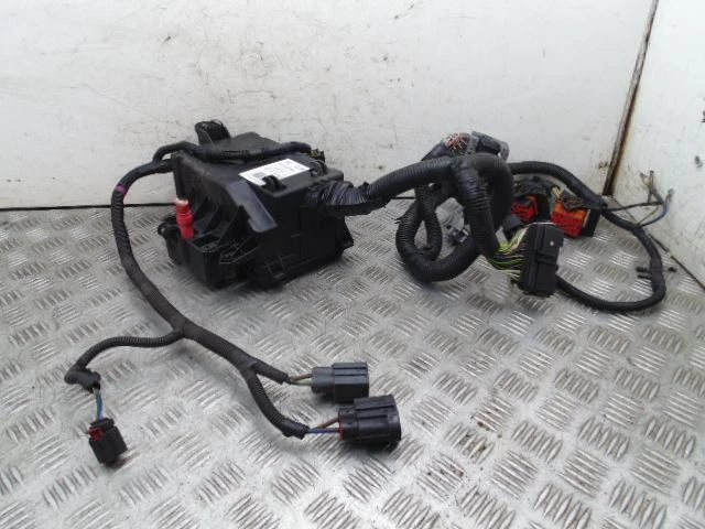 FORD TRANSIT CUSTOM Engine Bay Fuse Box Bk2t-9k499-Abf Mk8 2.2 Diesel ...