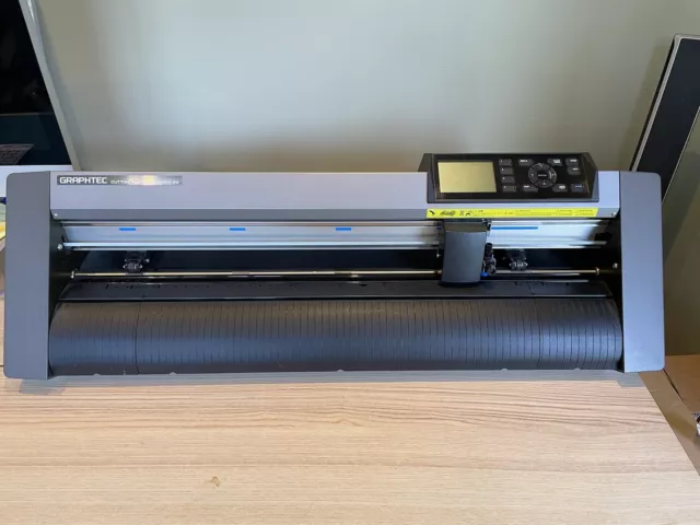 Graphtec Ce6000 60 Cutting Plotter Desktop Vinyl Cutter £0 01 Picclick Uk