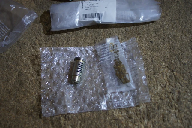 KTM TOP BOX Panniers Lock Barrel Cylinder Kit 63512925010 Genuine Nos £ ...