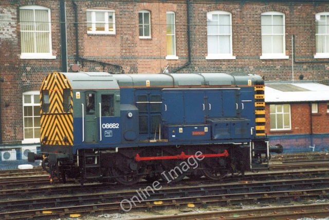 RAILWAY PHOTO 6X4 Class 08 08682 outside Doncaster Works c2002 £2.00 ...