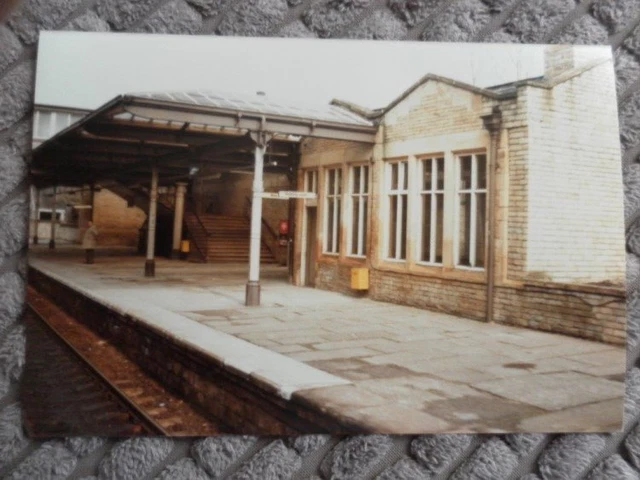 PHOTO BINGLEY Railway Station 1984 £3.00 - PicClick UK