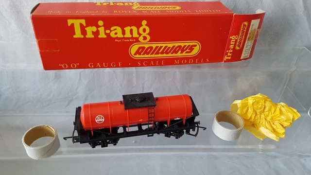 TRIANG R.247 RED Bogie Tank Wagon "I.c.i" New Unused W/ Rings &Tissue ...