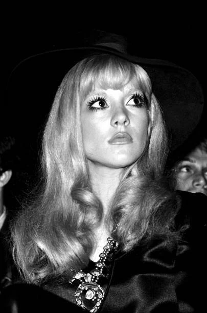 FRENCH SINGER ACTRESS & Entertainer Sylvie Vartan 1960s 1970s 13 Old ...