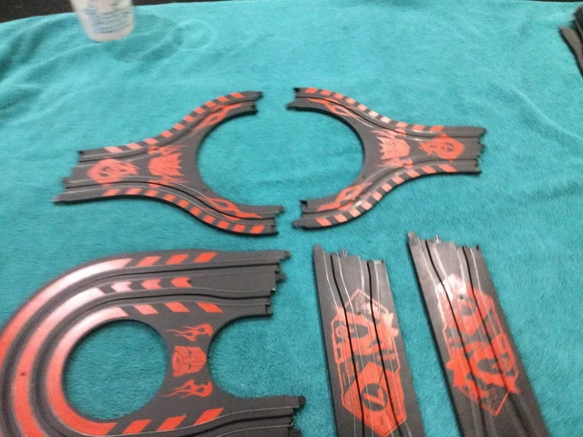 HORNBY MICRO SCALEXTRIC 2x L7948 2x L7562 2x L7947 Red Transformers ...