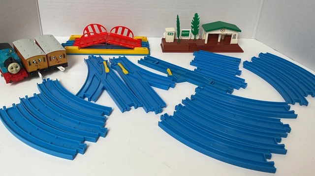 TOMY THOMAS THE Tank Engine Trackmaster Complete Set | Battery Operated ...