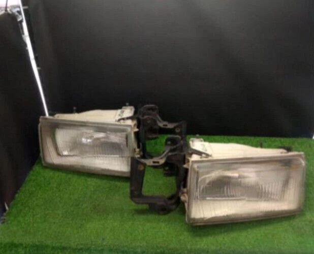 JDM TOYOTA GENUINE Late Model Corolla AE86 Levin Headlights SET Lamp ...