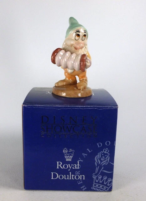 ROYAL DOULTON WALT Disney Showcase Collection Snow White Bashful's Melody Figure £15.00 ...