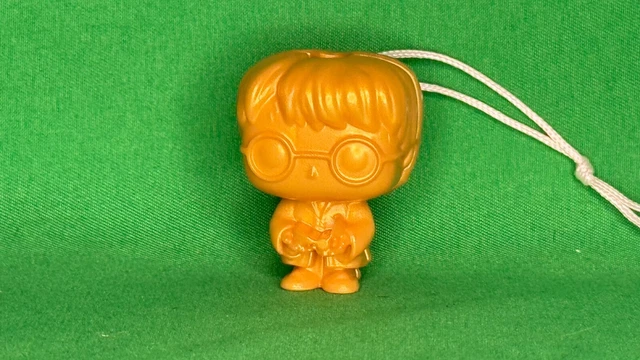 RARE HARRY POTTER Gold Figure From Kinder Joy Funko Wbei VT413 £165.58 ...