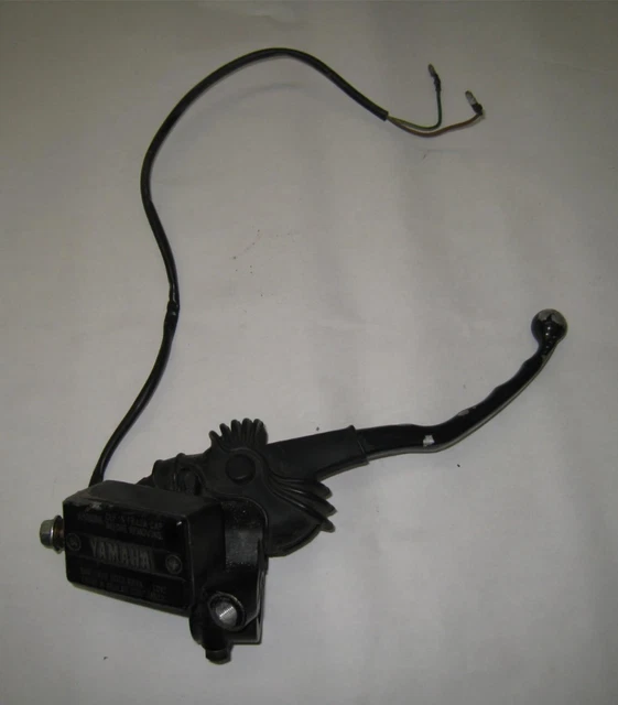 81 YAMAHA MAXIM XJ650 Maître Frein Cylindre Levier EUR 42,81 - PicClick FR