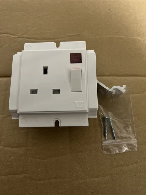MK 1950 WHI Powerlink Sw Skt Neon Plug in £11.89 - PicClick UK