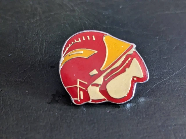 PIN'S INSIGNE SAPEURS Pompiers firefighter badge casque F1 lapel enamel ...