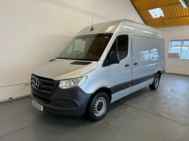 2021 MERCEDES-BENZ SPRINTER 2.0 315 CDI Progressive RWD L2 H2 Euro 6 (s ...