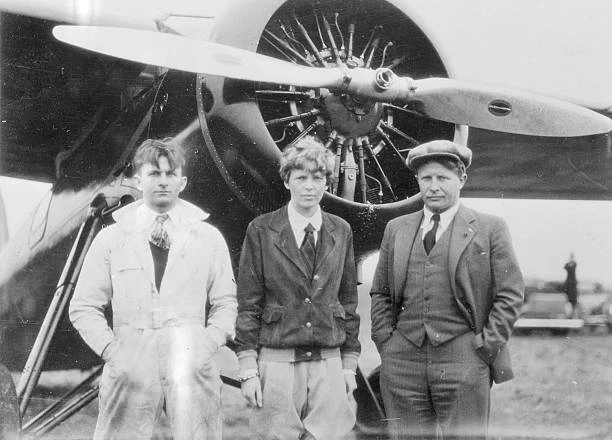 AMELIA EARHART AMERICAN Aviation Pioneer Amelia Earhart Old Photo 2 £4. ...