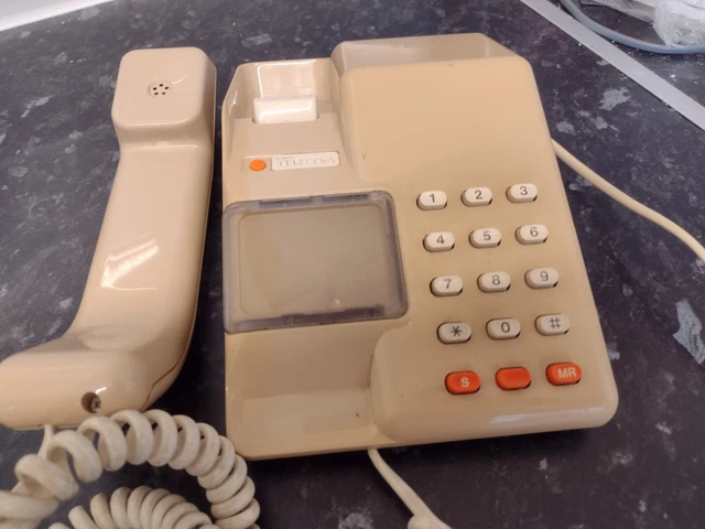 BRITISH TELECOM - Viscount landline telephone from 1980s. Full working ...