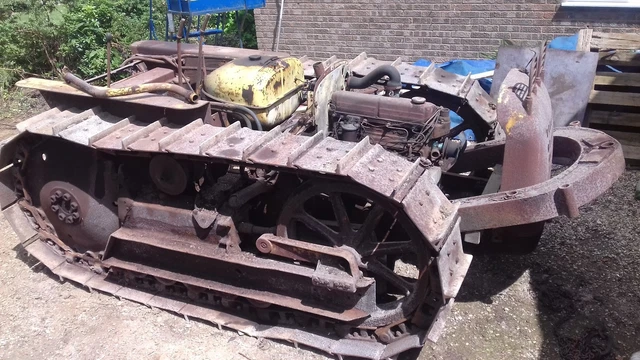 COUNTY CRAWLER TRACTOR Fordson Major CD50 with blade £2,000.00 ...