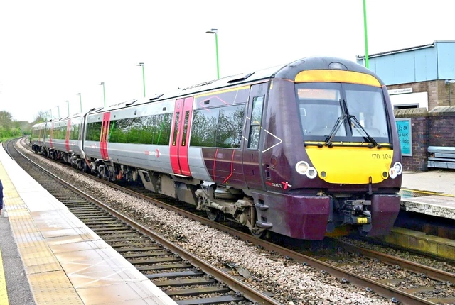 CLASS 170 NO 170104 in xc at tamworth 1 £1.00 - PicClick UK