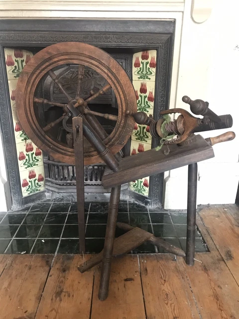 GENUINE VINTAGE ANTIQUE Haldane Hebridean wooden SPINNING WHEEL £110.00 ...