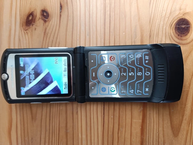 TÉLÉPHONE MOBILE MOTOROLA RAZR V3 - Noir (Désimlocké) (vintage) EUR 58 ...