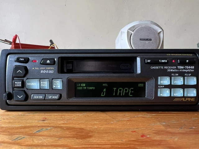 ALPINE TDM-7544R CASSETTE Car Radio Auto CD Shuttle Control 35Watts 4x ...