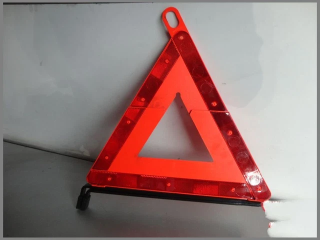 MERCEDES BENZ MB W203 Warning Triangle SOS Sign 2038900197 W210 W124 ...