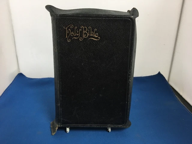 KING JAMES VERSION THE HOLY BIBLE CONTAINING OLD AND NEW TESTAMENT £8. ...
