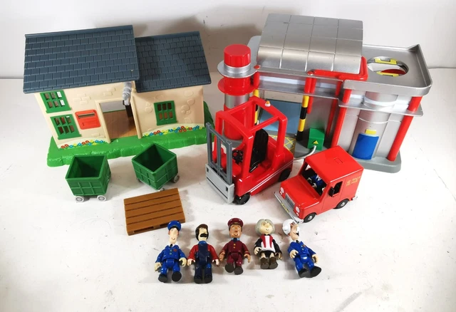 POSTMAN PAT TOY Bundle Post Office and Sorting Office Figures and Van £ ...