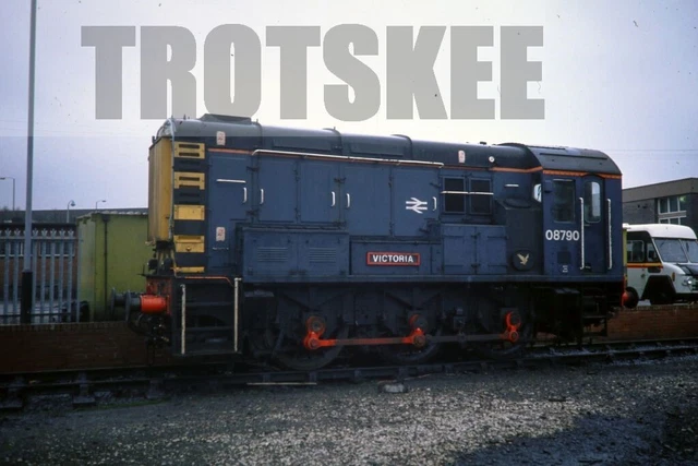 35MM SLIDE BR British Railways Diesel Loco Class 08 08790 Victoria 1990 ...