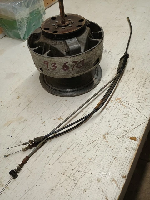 SKI-DOO TRA CLUTCH For A 670 Road Tax Off Of 93 Mach 1 And Throttle ...
