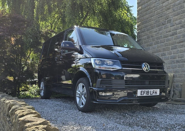 VW TRANSPORTER KOMBI SWB T32 Highline DSG Camper Van Sportline Twin ...