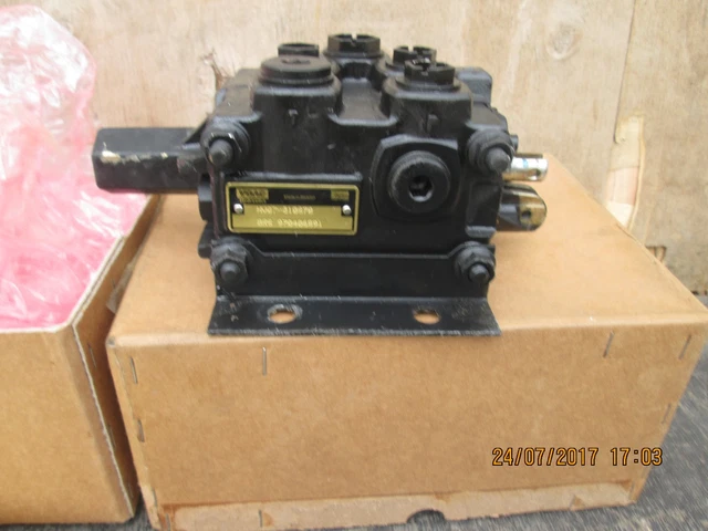 VOAC - HYDRAULIC Valve Block - Made In Sweden - Part Of Parker Group £ ...