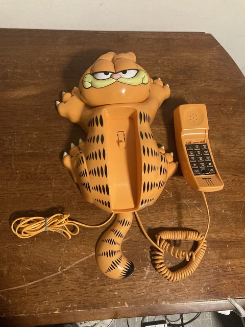 VINTAGE TYCO GARFIELD Cat Push Button/Pulse/Tone Wall Phone Model #1209 ...