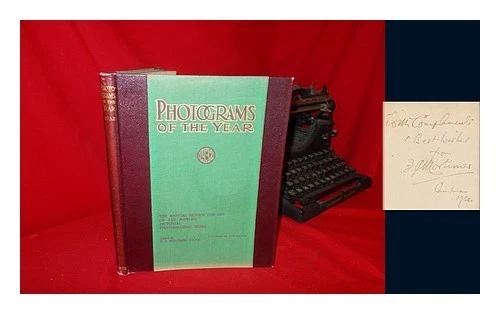 MORTIMER, FRANCIS JAMES (1874-1944) Photogrammes de l'année 1932 : la ...