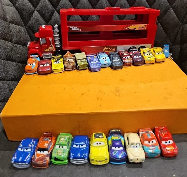 DISNEY PIXAR CARS MINI 22 RACERS Bundle & MACK & LIGHTNING MCQUEEN ...