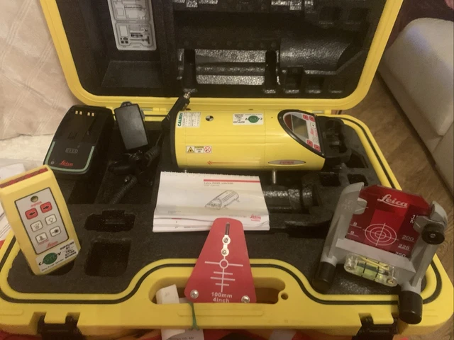 LEICA PIPER 100 Pipe Laser With Box And Accessories With Both Chargers ...