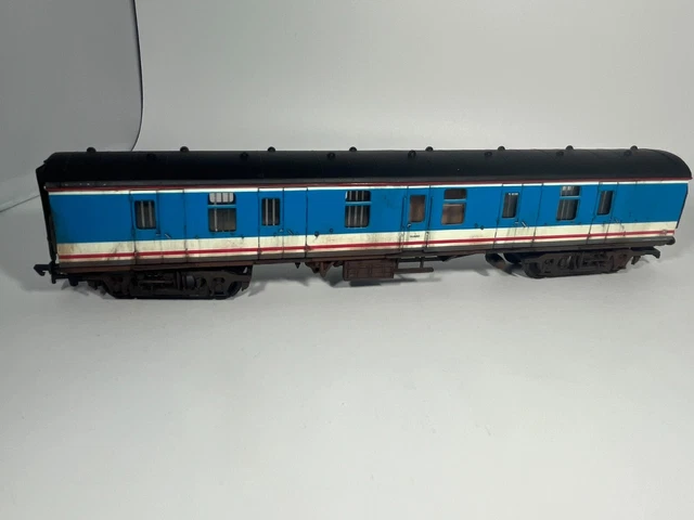 REPLICA RAILWAYS 12163 MK1 Brake BG Network South East (NSE) Weathered ...