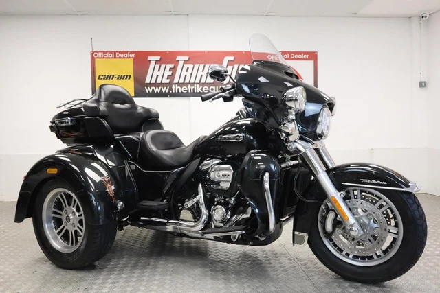 2017 67 HARLEY Davidson Tri Glide 107 Trike 12600 Miles £24,995.00 ...