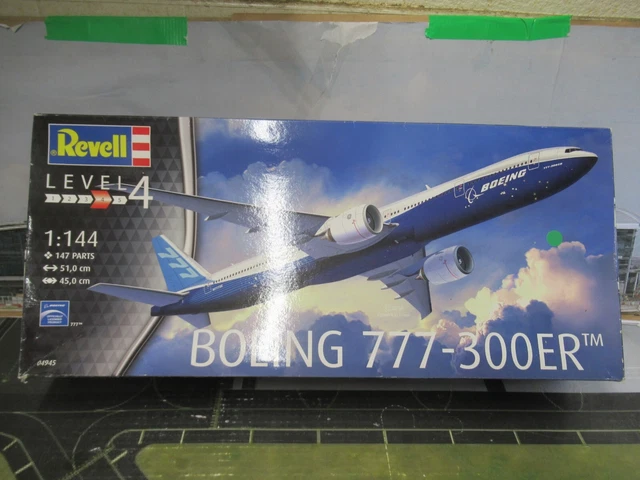 REVELL 1/144TH MODEL AIRLINER KIT BOEING 777-300ER IN DEMONSTRATOR ...