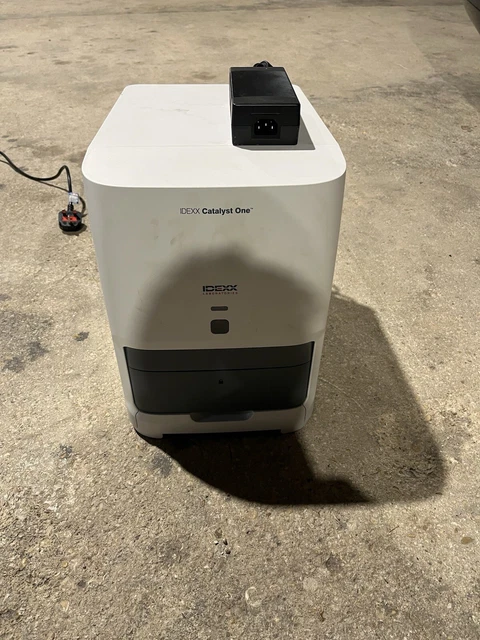 IDEXX CATALYST ONE Veterinary Blood Chemistry Analyser Electrolyte ...