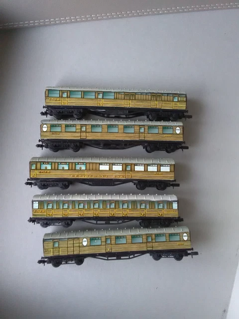 N GAUGE LNER Kit/scratch built. 5- carriages With Graham farish bogies ...