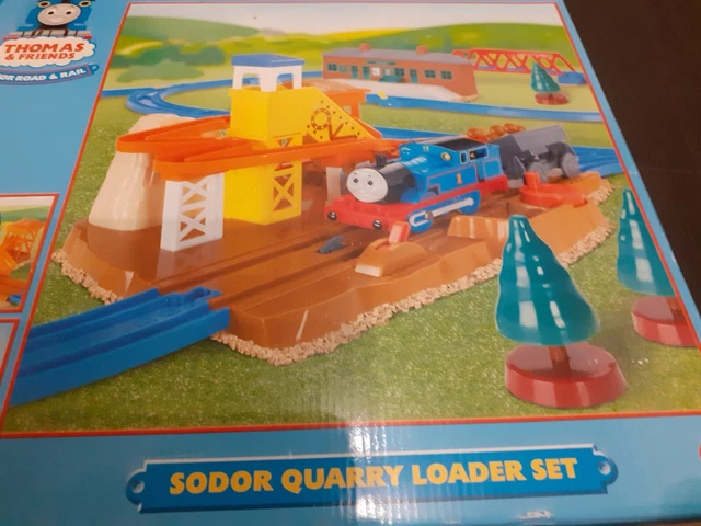 TOMY THOMAS TRACKMASTER sodor quarry loader set brand new sealed very ...