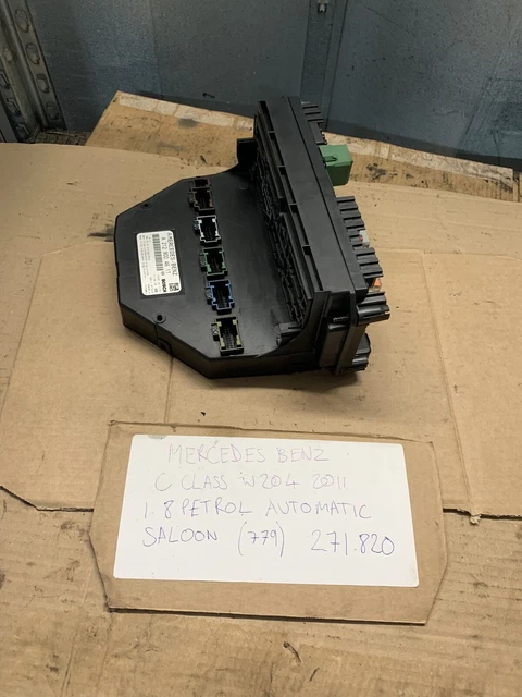 MERCEDES BENZ C Class W204 2011 - CDI FRONT SAM UNIT FUSE BOX ...