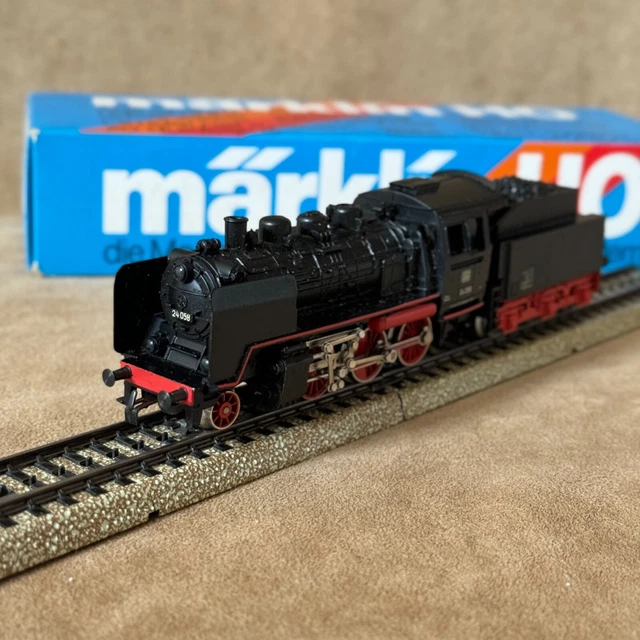 MARKLIN 3003 LOCOMOTIVE A Steam BR24 058 DB IN Box Original/Vintage ...
