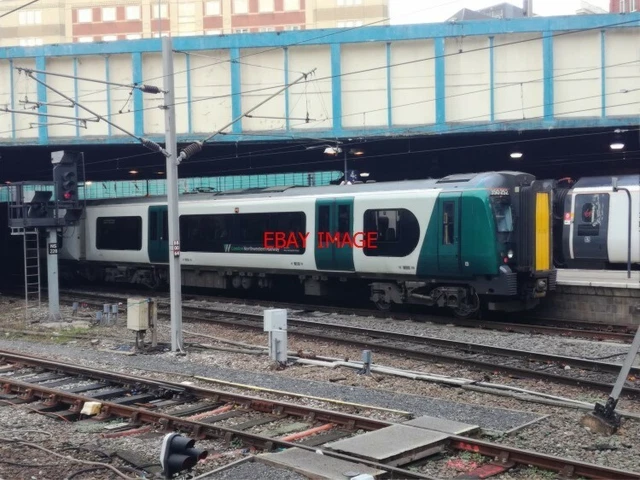PHOTO CLASS 350 4-Car Emu No 350 252 At Birmingham New Street 10 ...