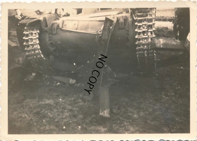 FOTO WK2 PANZER der WH Frontschaden an Panzersperre S16 EUR 10,00 ...