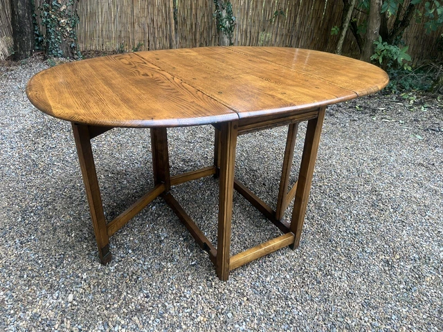 ANTIQUE REPRODUCTION ERCOL Solid Oak Gate Leg Drop Leaf 4-6 Seater ...