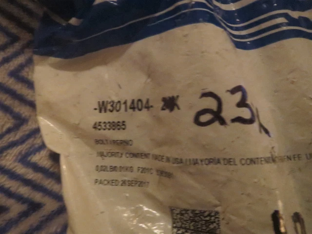 NOS FORD HARDWARE Twenty Tres Pernos Parte Número W301404 Lote De 23 ...