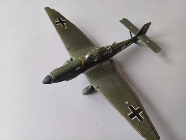 REVELL KIT BUILT Model Aircraft 1:72 Junkers Stuka JU87 Luftwaffe Dive ...