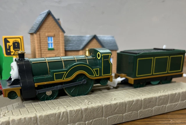 THOMAS & FRIENDS TrackMaster Emily Tender Motorized Train Engine Hit ...