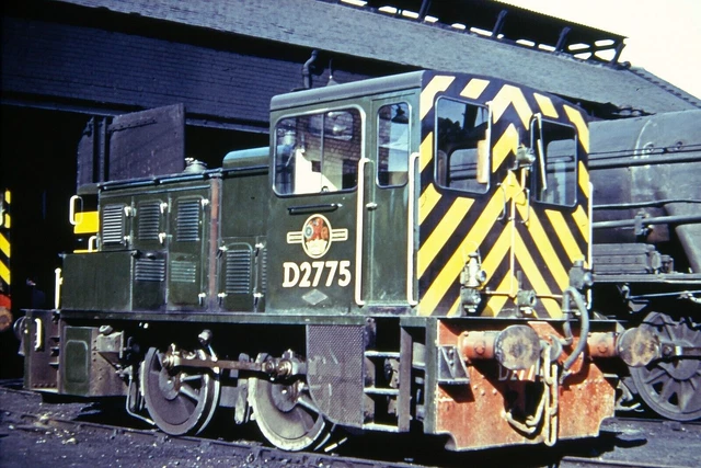 35MM SLIDE. B.R. / N.B.L. Class D2/10 diesel Hydraulic locomotive ...