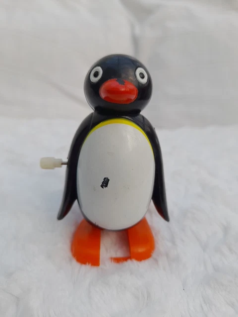 1992 RARE VINTAGE PINGU walking FIGURE BBC,PENGUIN, 8cm,wind-up old toy ...
